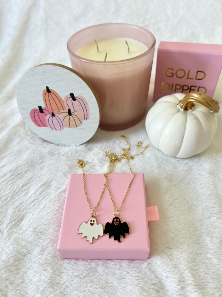 Black Or White Ghost (Rolo Chain) – GoldDipped