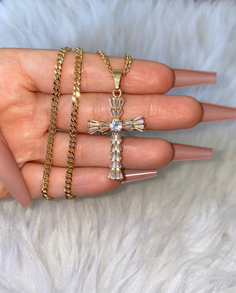 Dynasty Cross (Cuban Chain) – GoldDipped