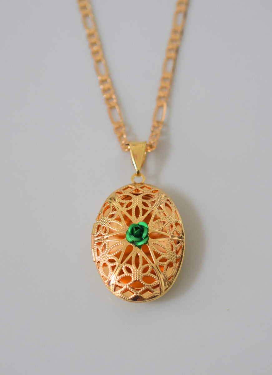 Oval Lace Locket – GoldDipped